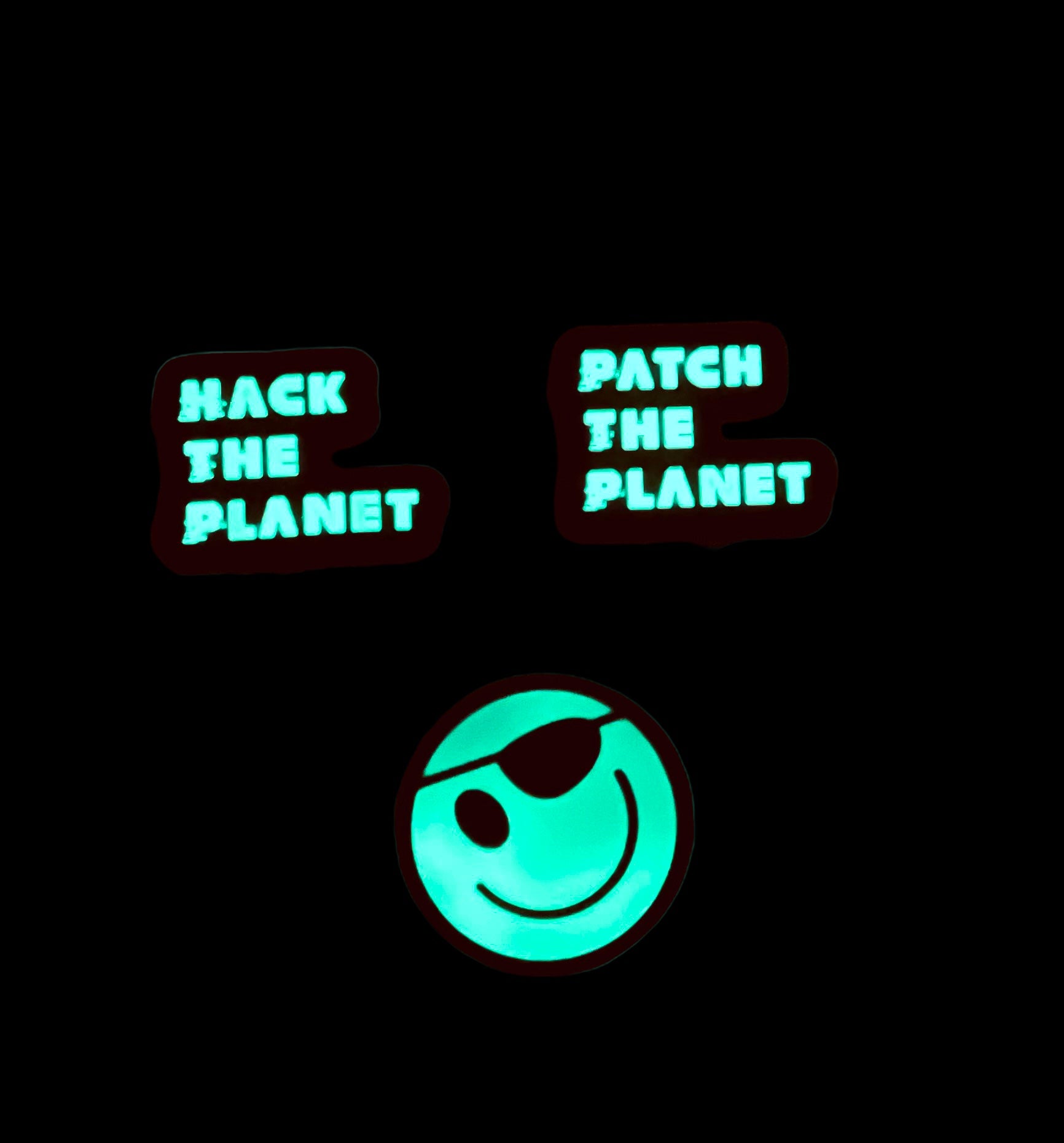 Patch the Planet (GITD Set) – Casa Di Legno Design